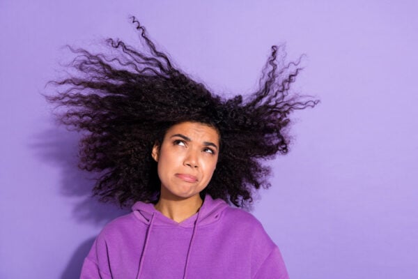 What Causes Static Hair In Winter? Here’s How To Fix It | Kintsugi Hair